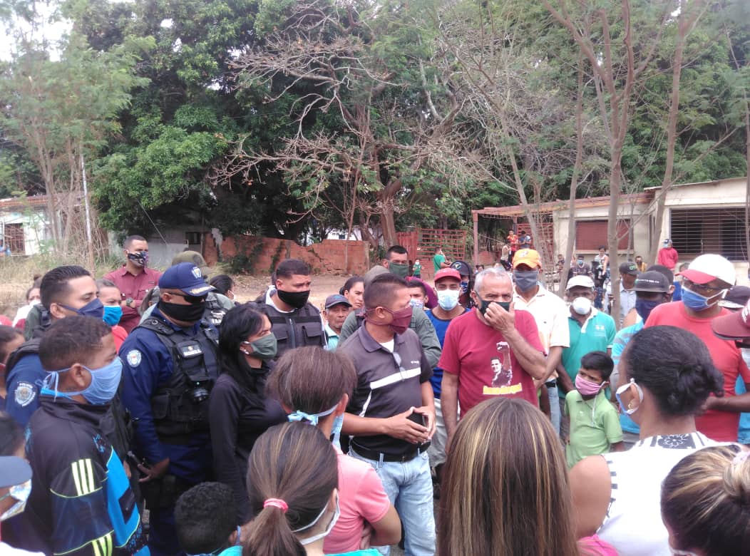 Vecinos de Las Magnolias protestaron para exigir suministro de cajas ...